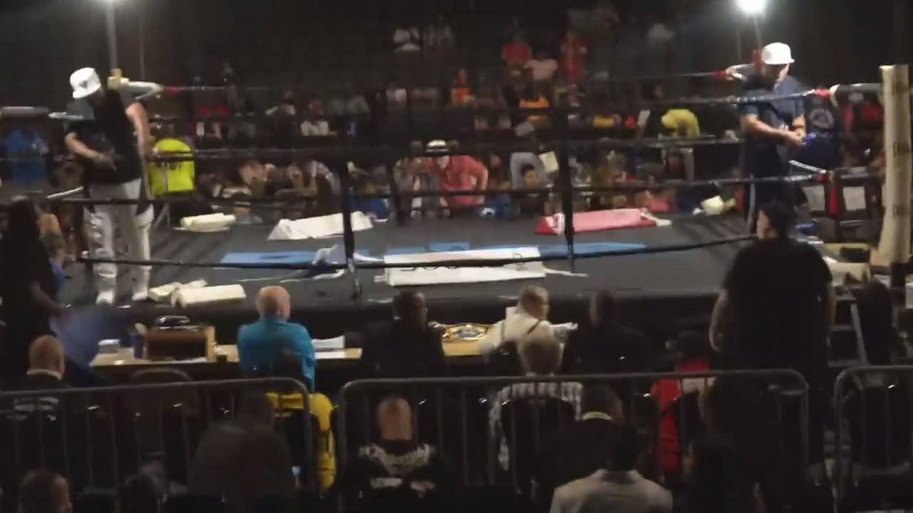 Pulse Boxing: Albert "The Prince" Bell vs Nicolas Polanco - Official ...