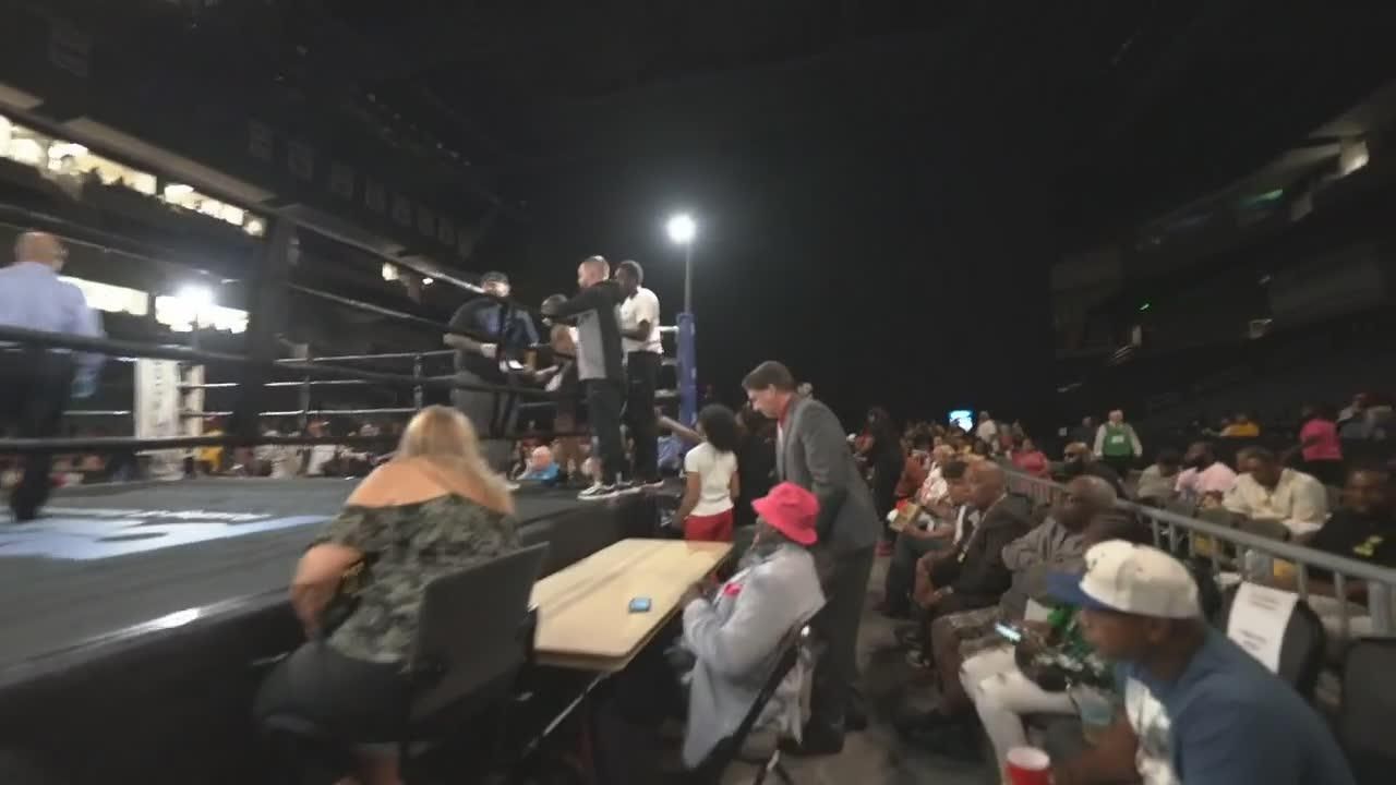 Pulse Boxing: Albert "The Prince" Bell vs Nicolas Polanco - Official ...