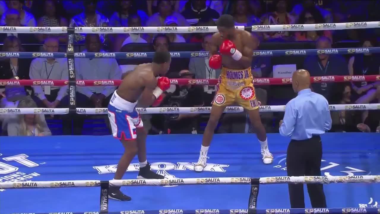 Claressa Shields vs Maricela Cornejo - Official Replay - TrillerTV - Powered by FITE