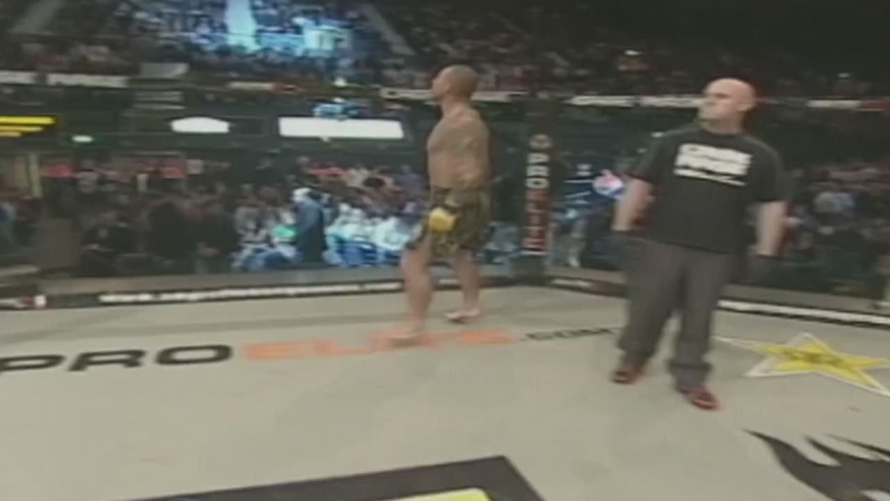 Monster Knockout: Robert Berry vs Ken Shamrock - Official Replay ...