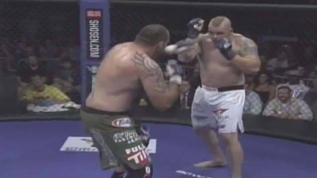 Monster Knockout: Robert Berry vs Ken Shamrock - Official Replay ...