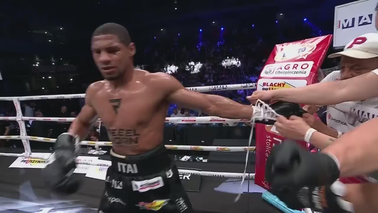 Lukasz Rozanski vs Lawrence Okolie - Official Replay - TrillerTV ...