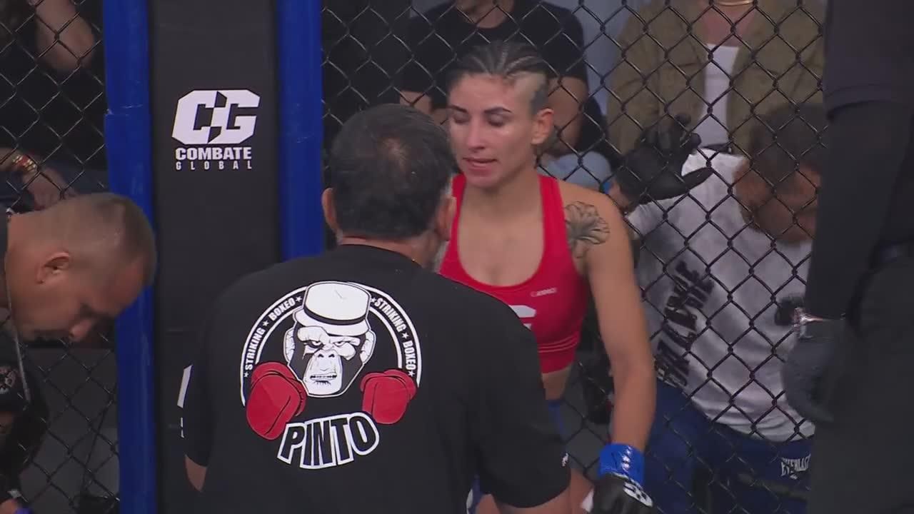 Combate Female: Amaya vs Jean-Francois (en Español) - Official Replay ...